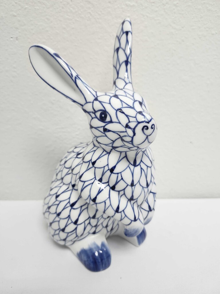 Ceramic Bunny w/ Fishnet Pattern – Couches to Curios