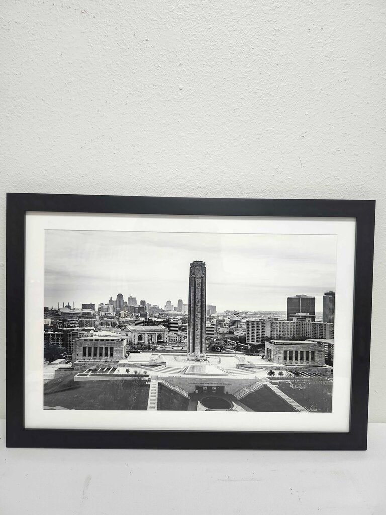 Troy Workman Photography – Couches to Curios